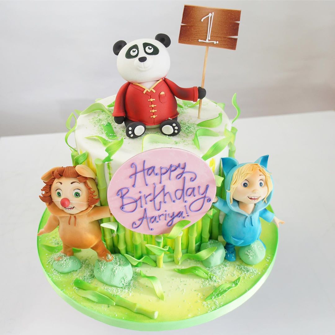 Panda Cake – Tuck Box Cakes
